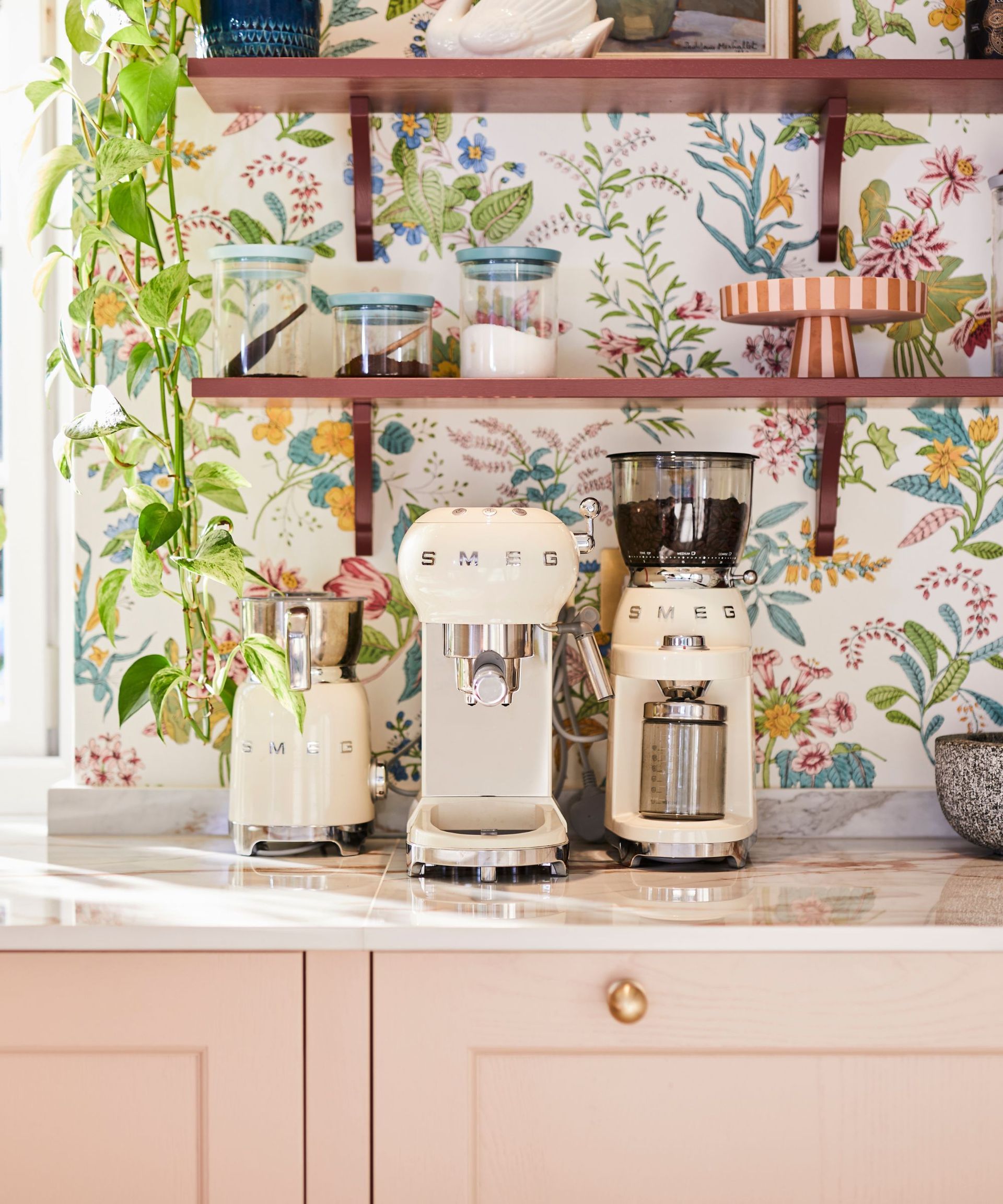 5 small appliances to unplug before going on vacation | Real Homes