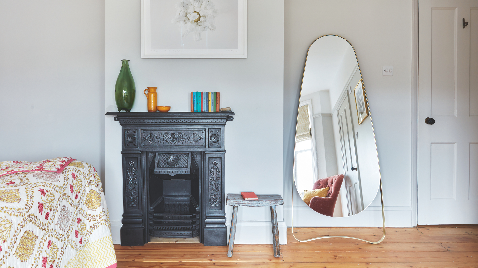 Toothpaste is the miracle fix for getting rid of mirror scratches ...