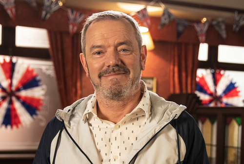 7 things you didn’t know about Neighbours’ Joe Davidson - AKA Cassius ...