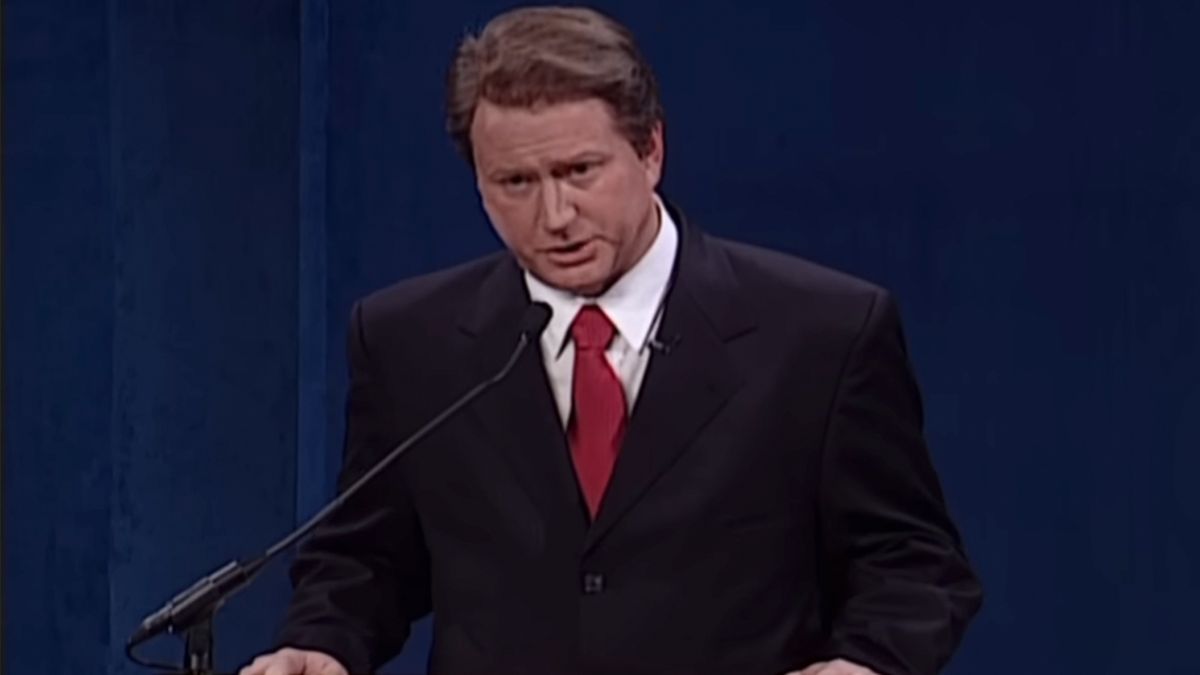 32 Amazing SNL Impressions Of Politicians | Cinemablend