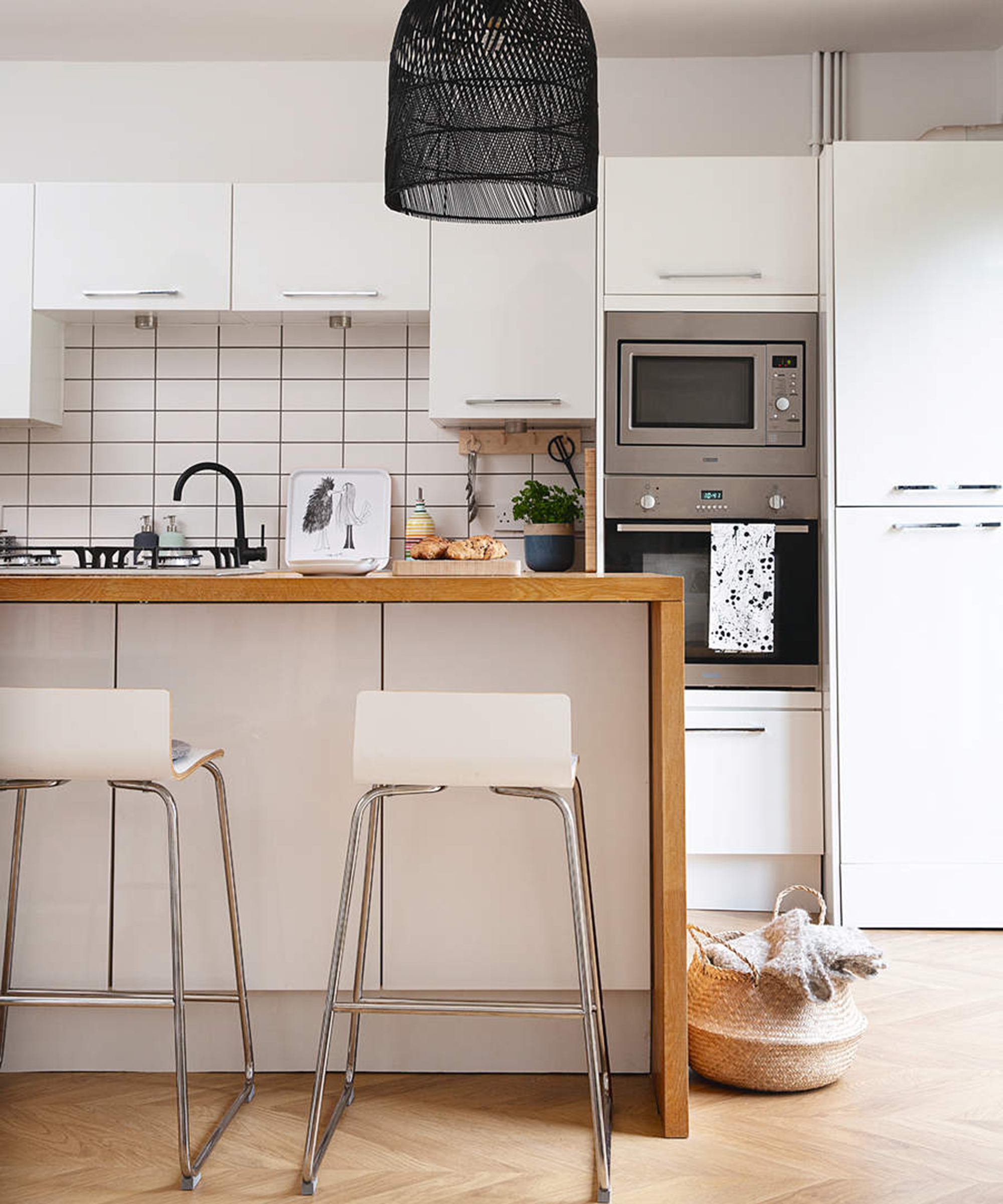 How to cool down a room: 13 quick ways to lower the temperature without ...