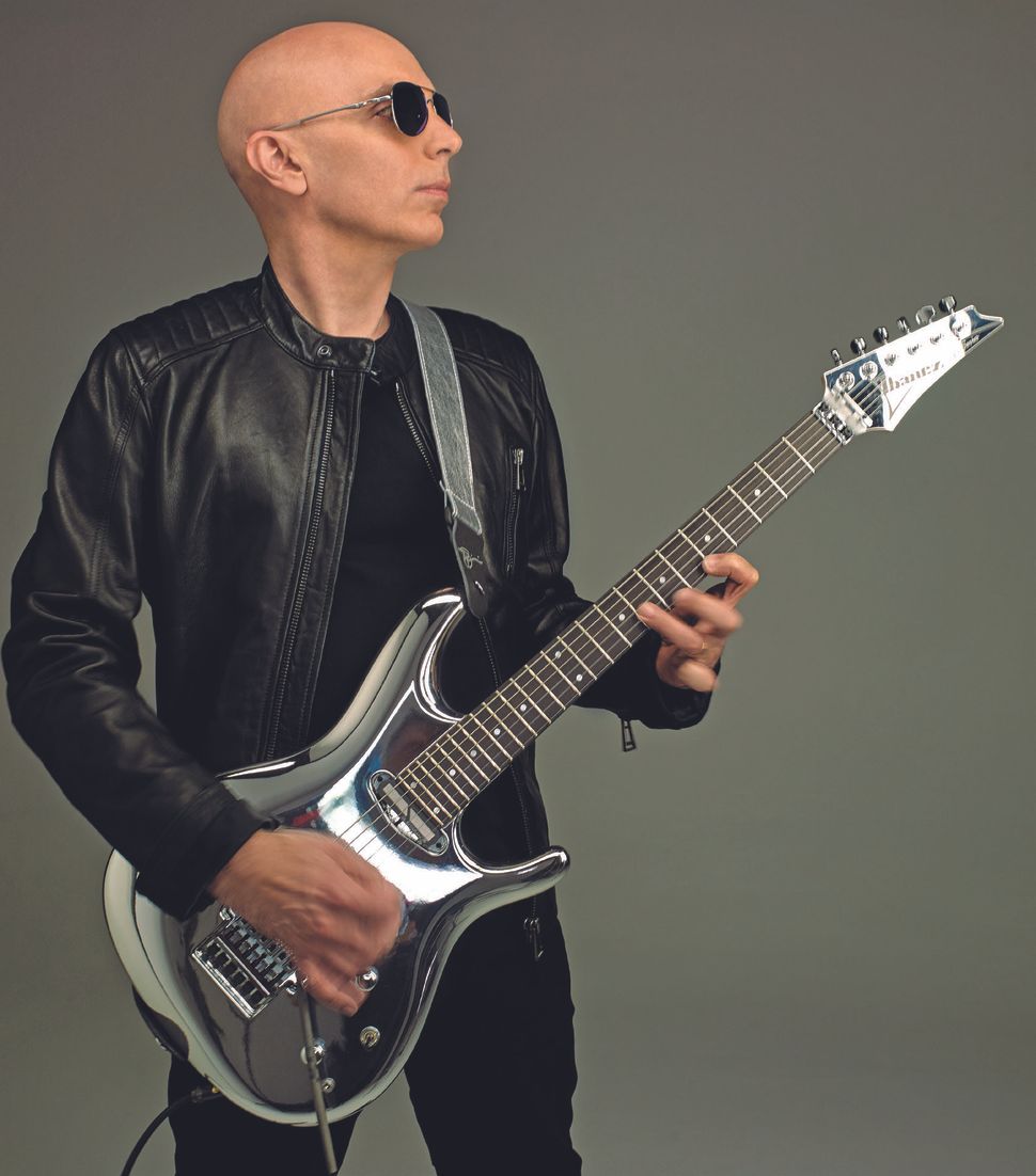 Joe Satriani Master Class: Satch Shows You How to Express Yourself on ...