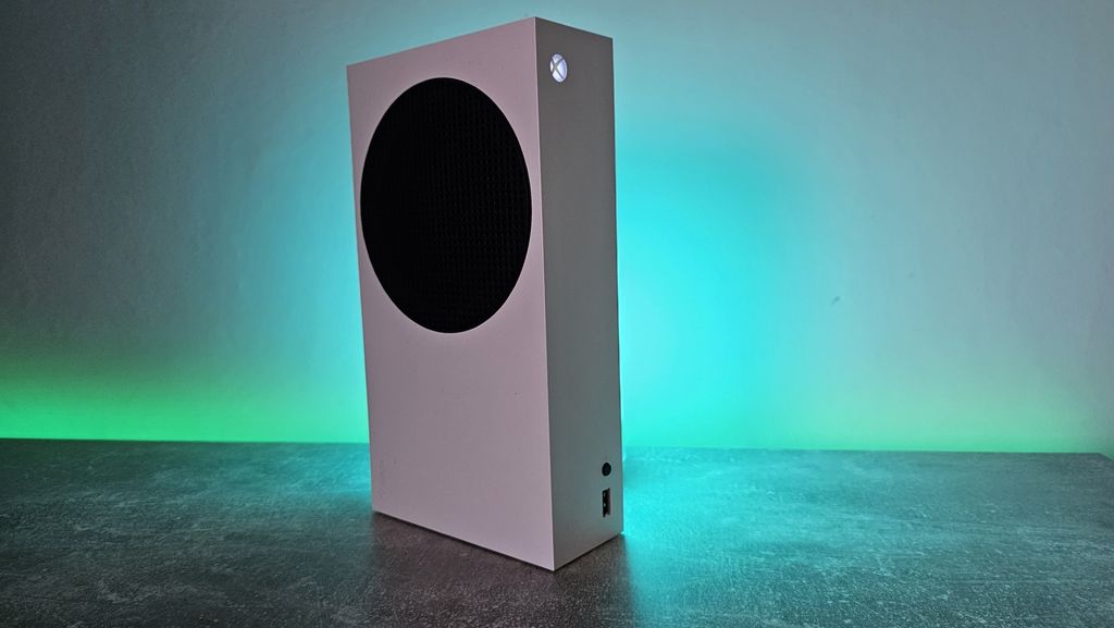 Xbox Series S review (2025): Still a great compact console but no ...