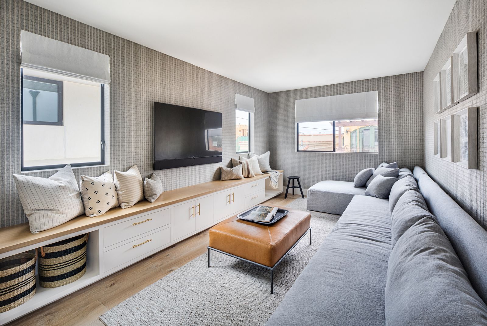 12 awkward living room layout ideas that will give you instant stylish ...