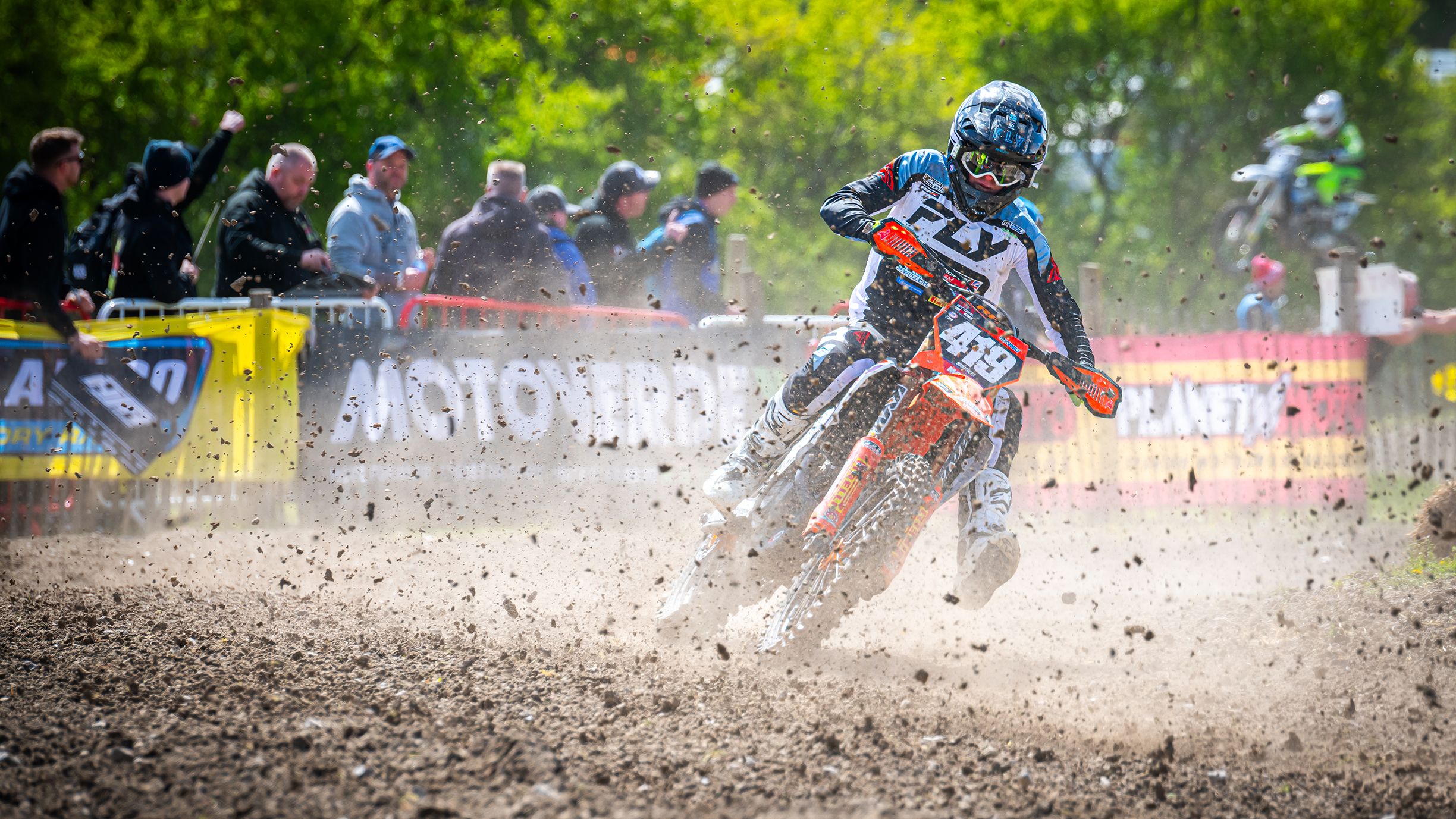 This pro photographer prefers a 70-200mm zoom lens for action shots ...