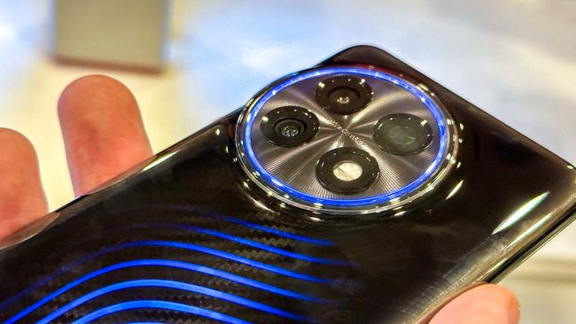 OnePlus 11 Concept is the world's first liquid-cooled phone | Tom's Guide