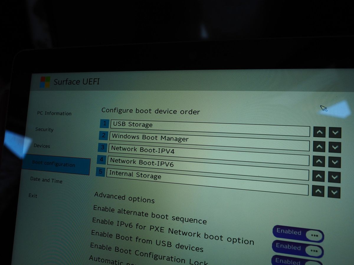 How to fix Surface Go issues using a USB recovery device | Windows Central
