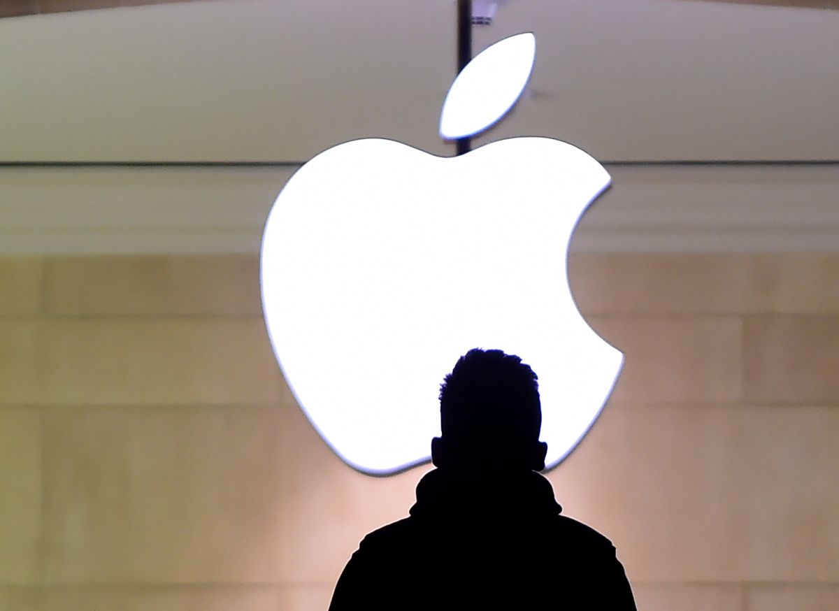 Apple fined record €1.1bn by French competition regulator | The Week