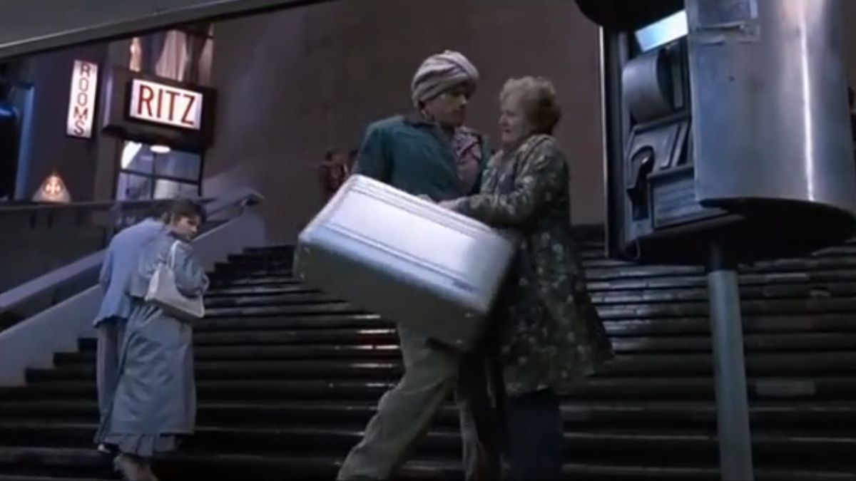 32 Times An Arnold Schwarzenegger Character Responded With WAY More ...