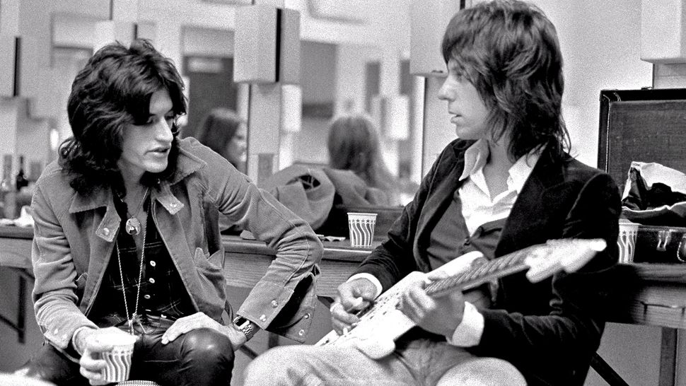 Joe Perry Reveals How Jeff Beck Ended Up with One of His Ultra-Rare ...