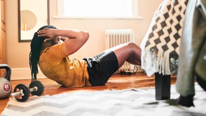 How to do a crunch | Fit&Well