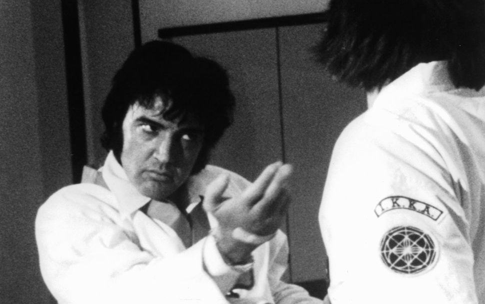How Elvis destroyed his session guitarist's acoustic by kicking a gun ...