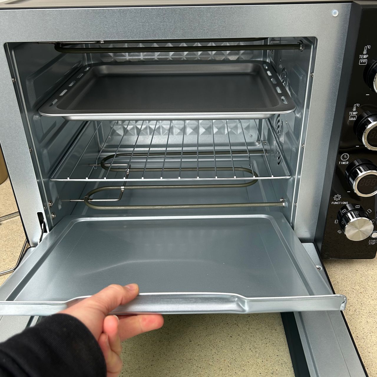 Lakeland Digital Mini Oven review: can a plug-in countertop oven work ...