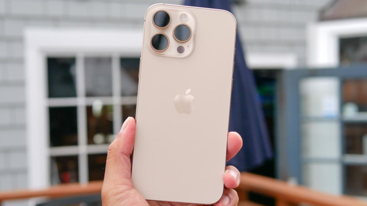 iOS 19 could add a desktop mode to iPhone — and that’s a fantastic idea ...