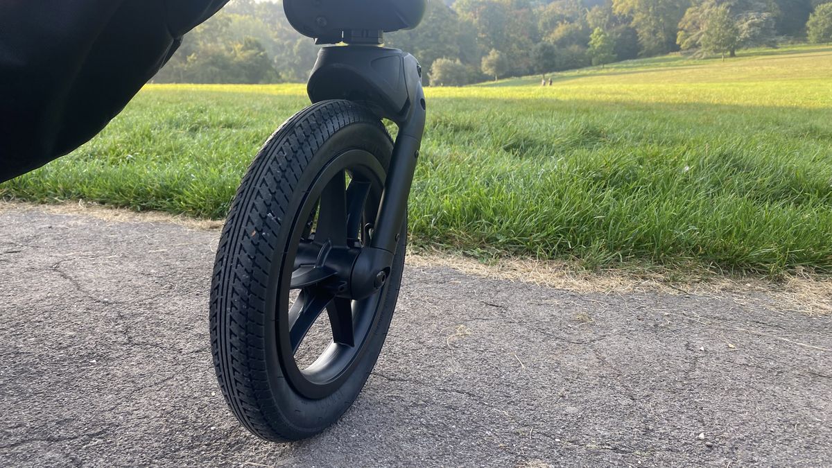 Baby Jogger Summit X3 Jogging Stroller review: a premium buggy for runs ...