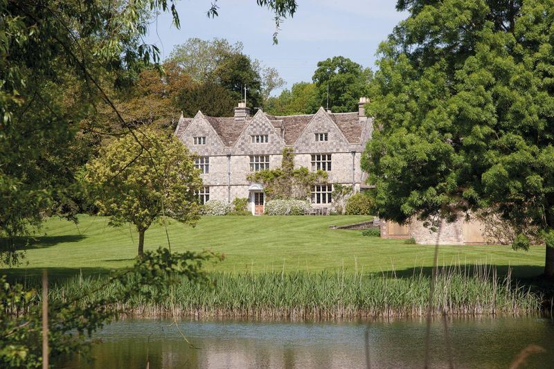 The latest castles and estates for sale, as seen in Country Life ...