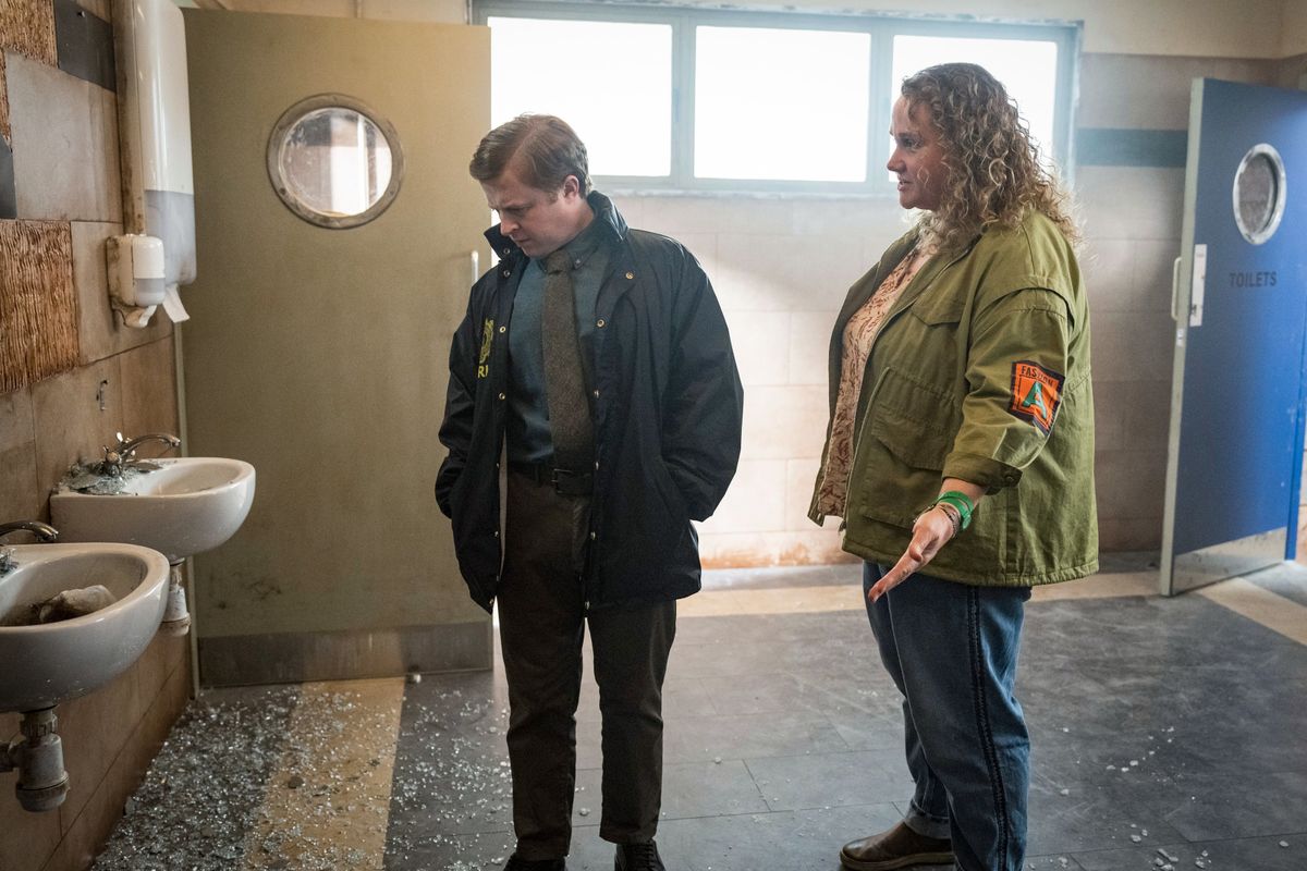 The Tourist season 2 episode 1 recap: What did Elliot do to the O ...