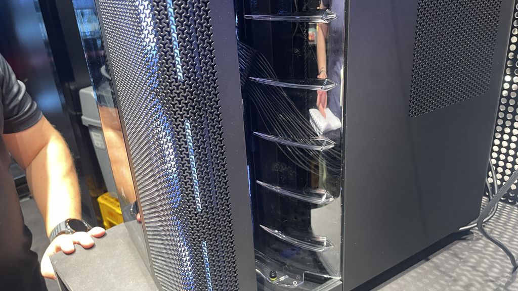 The many-chambered PC cases at Gamescom really showed up my old banger ...