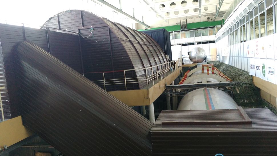Touring Where the Mars-500 'Astronauts' Pretended to Take a Red Planet ...