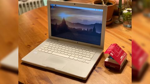 Bake Your Own Apple and Raspberry Pi Laptop | Tom's Hardware