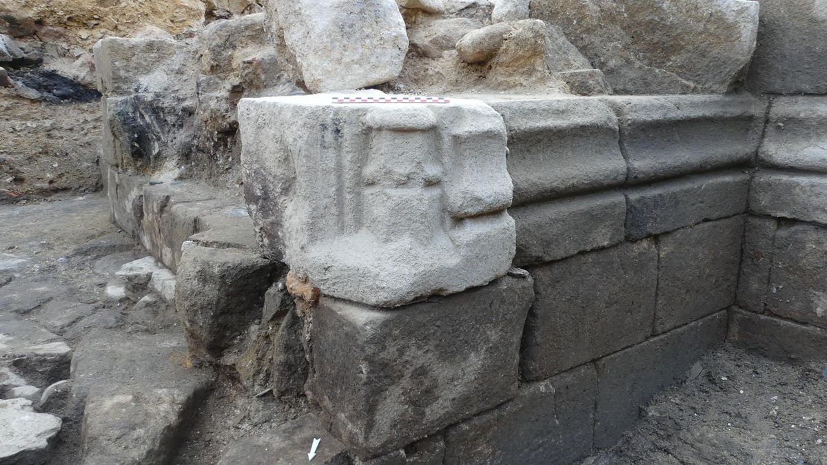 Fortified 14th-century castle and moat discovered under hotel in France ...