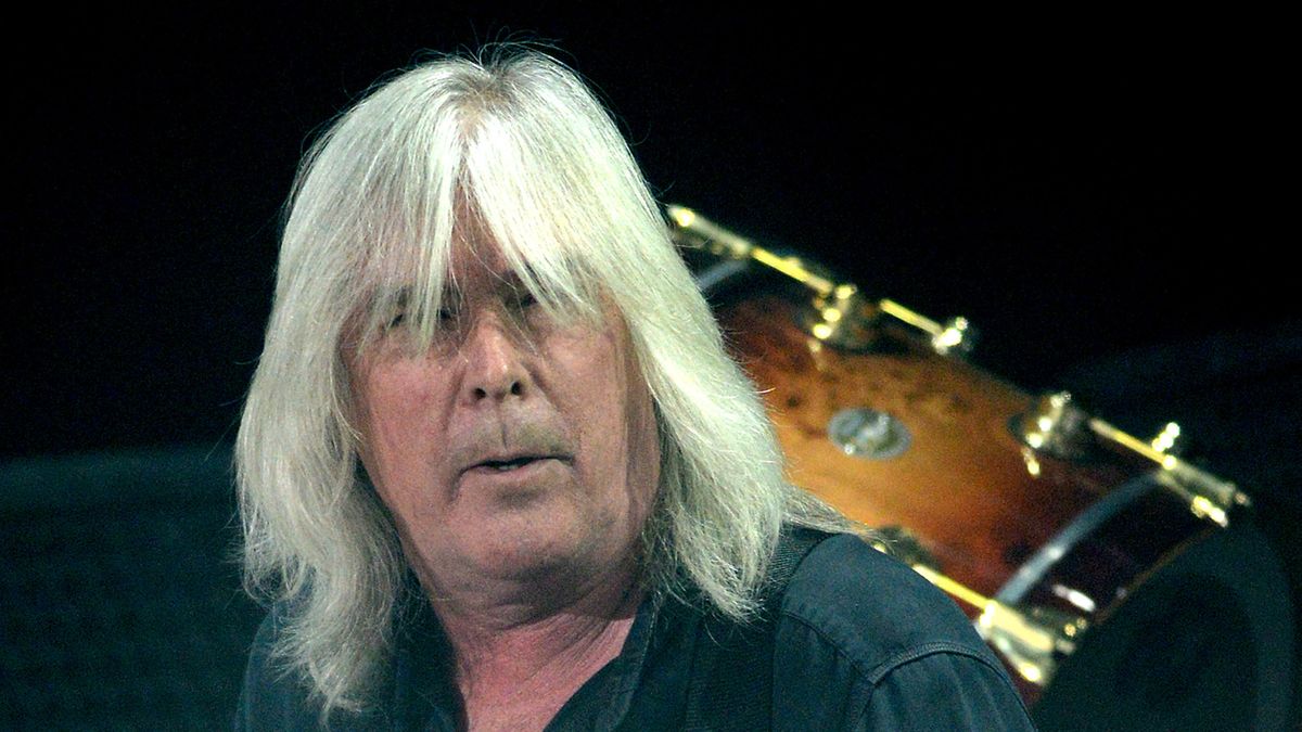AC/DC bassist Cliff Williams to retire after Rock Or Bust tour | Louder