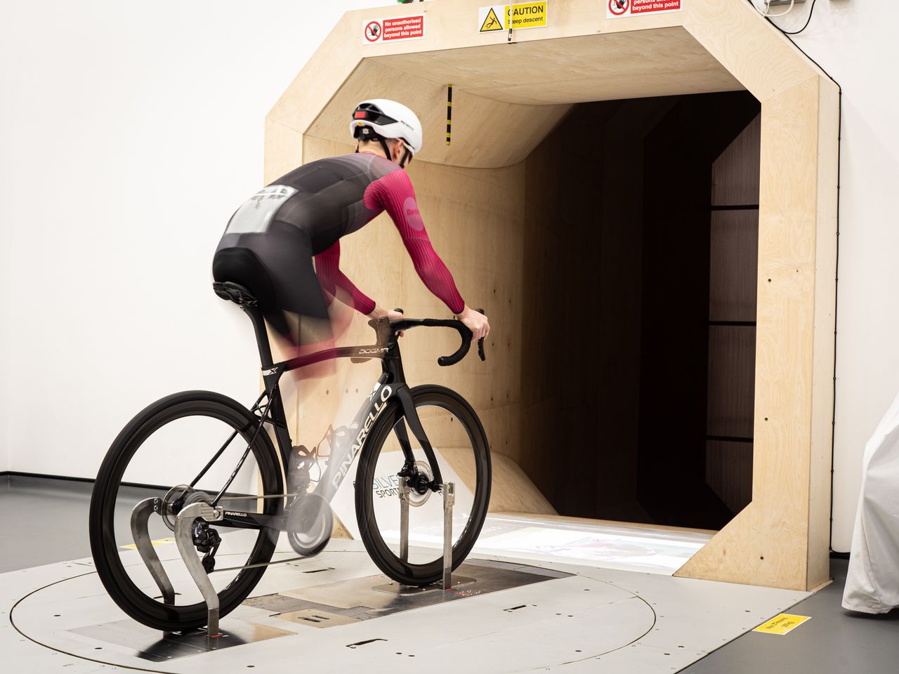 We took 23 aero bike helmets to the wind tunnel, here are the results ...