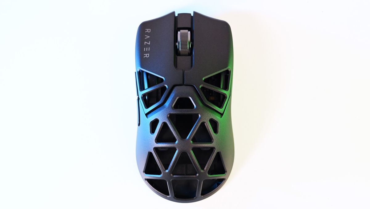 Razer’s Viper Mini Signature Edition is a batsh*t crazy $279 mouse ...