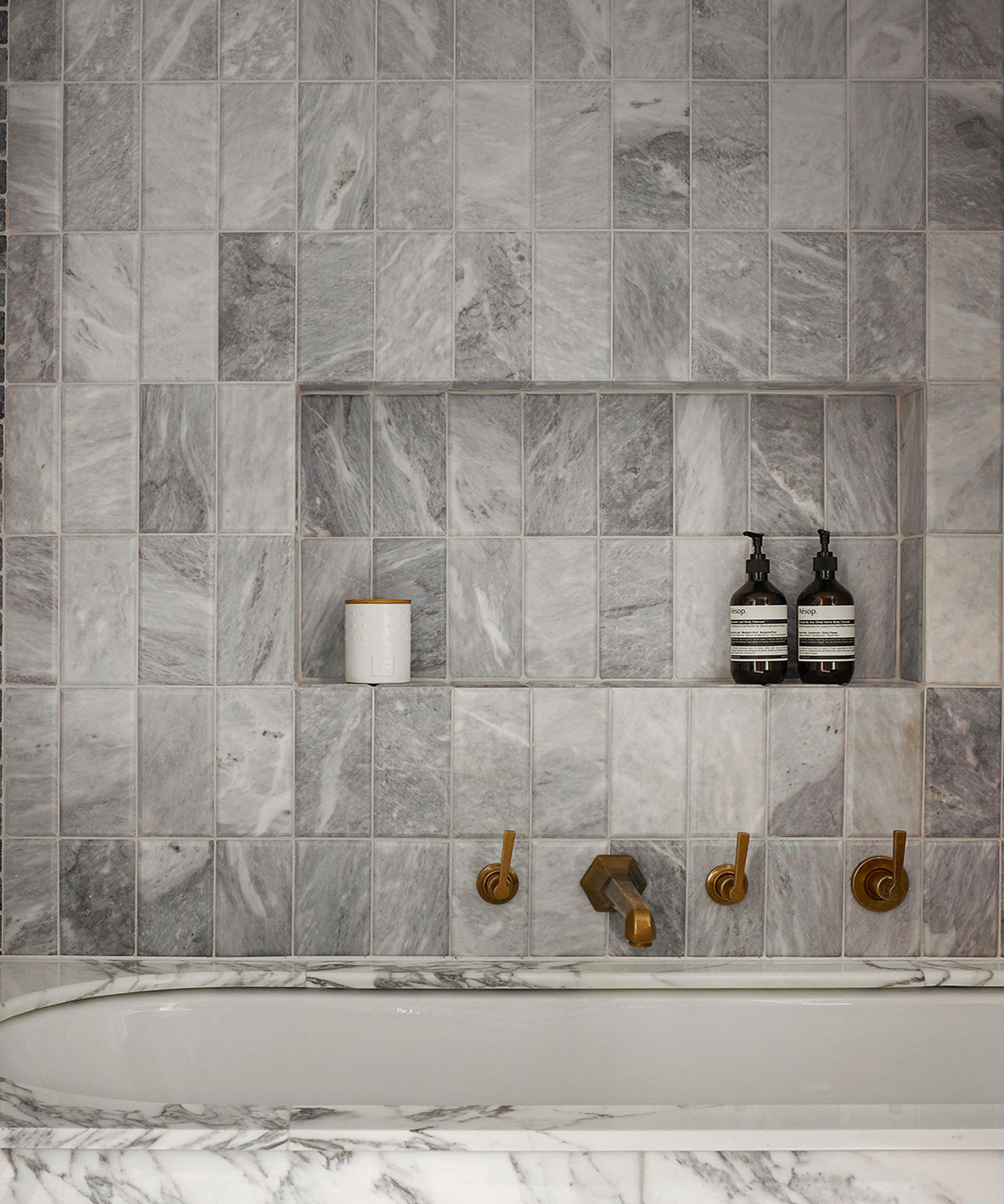 Cleaning with hydrogen peroxide: 9 creative expert tricks | Homes and ...