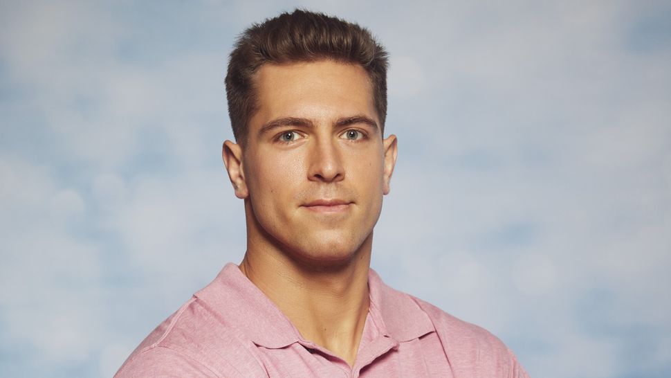 Meet The Real Love Boat season 1 cast | What to Watch