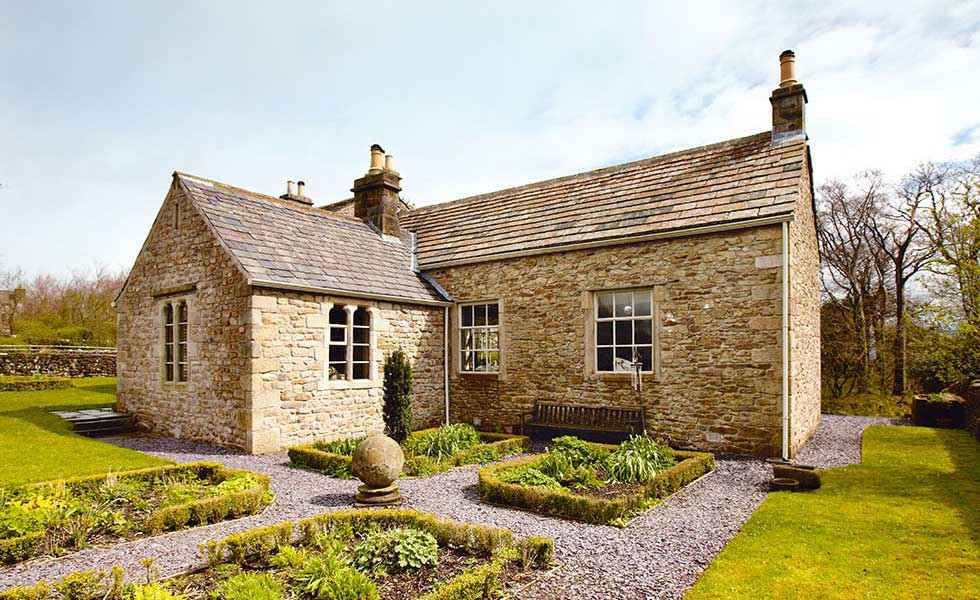 How to deal with damp in old homes | Real Homes