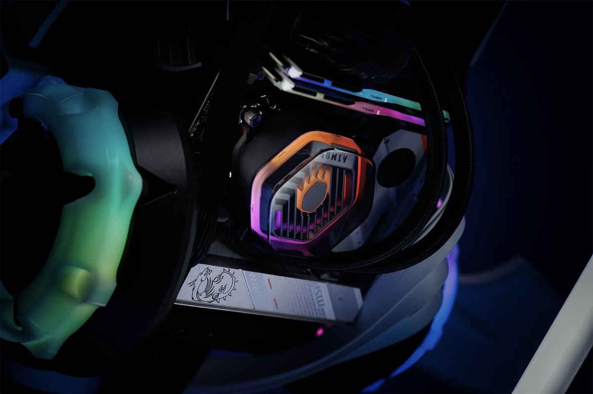 This shark PC case will take a $5,499 megabyte out of your pocket ...