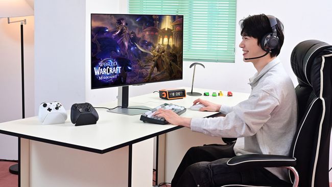 Samsung expands Odyssey G7 series with 37 and 40-inch gaming monitors ...