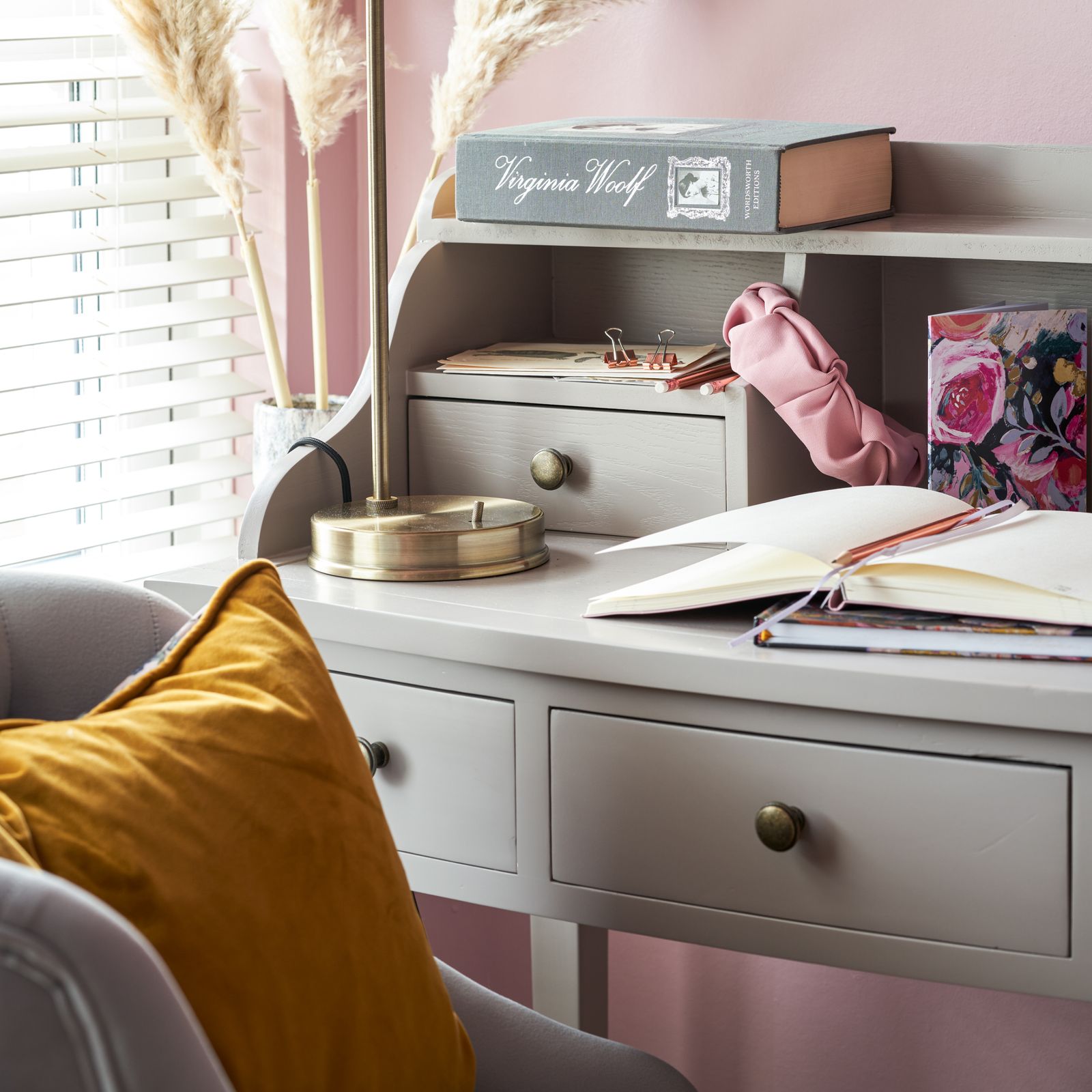 10 office guest room ideas for a multifunctional space | Ideal Home