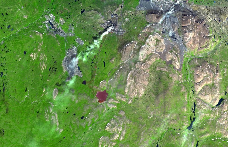 Russian River Runs Red | Live Science