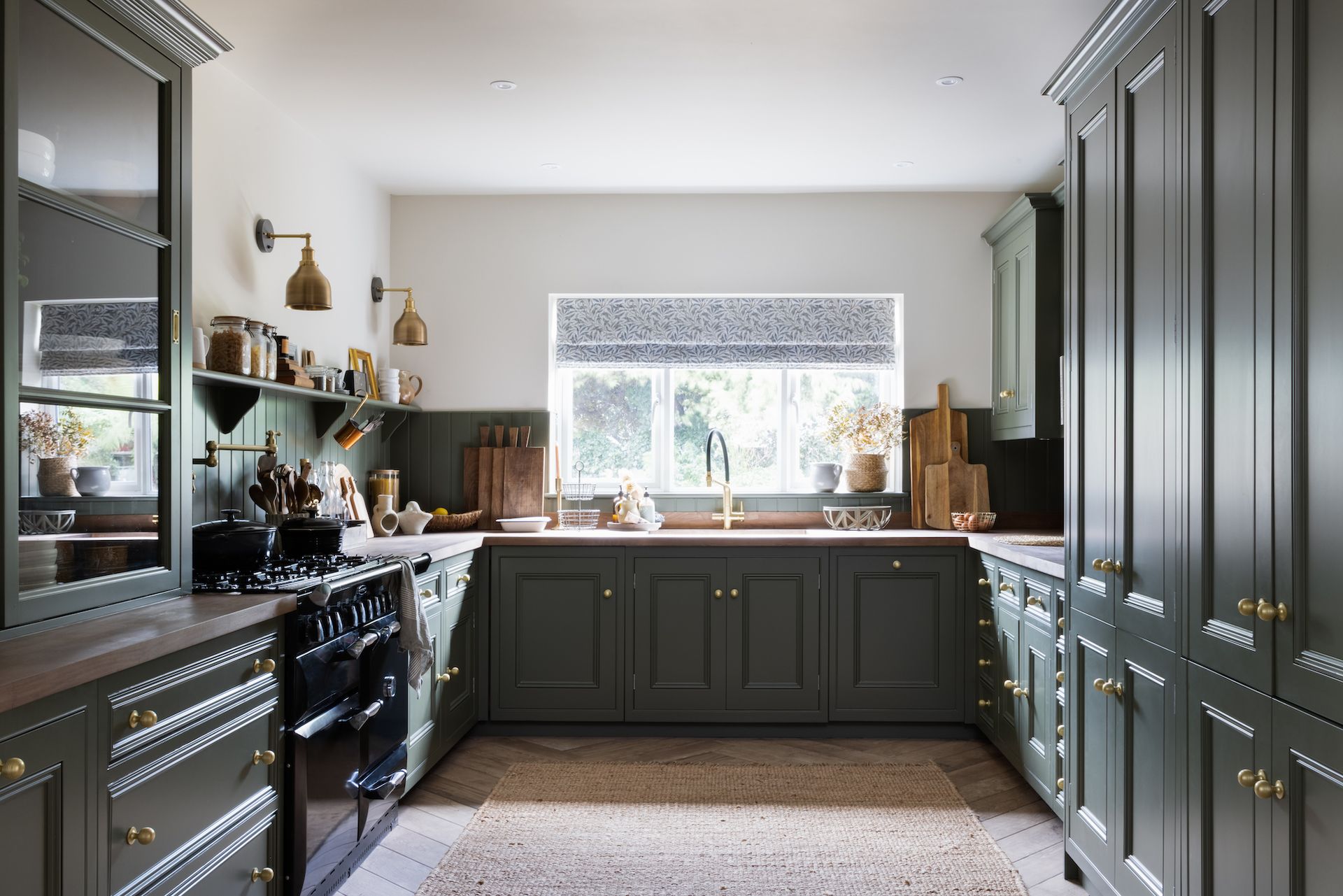 7 ways to make a pre-loved kitchen work for your cook space | Homes and ...