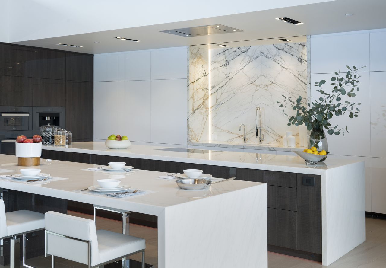 How do you make a dark kitchen feel brighter? | Livingetc