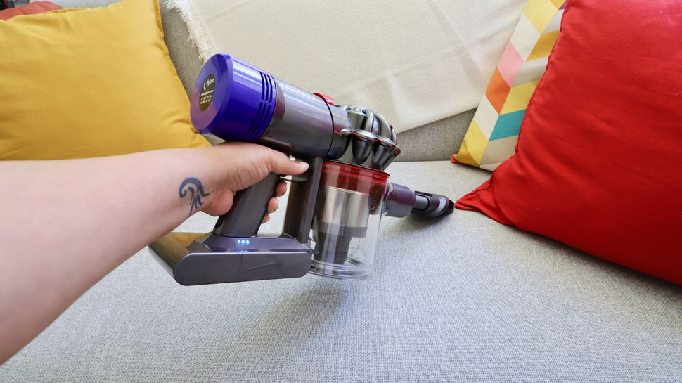 Dyson V8 vs V11 cordless vacuum: which should you buy? | TechRadar