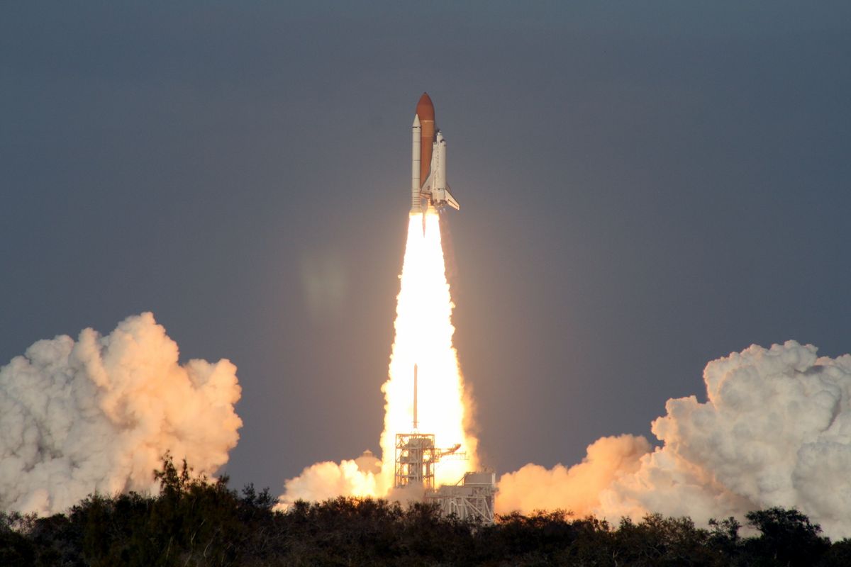 Photos: Shuttle Discovery Sets Sail on Final Voyage: Page 2 | Space