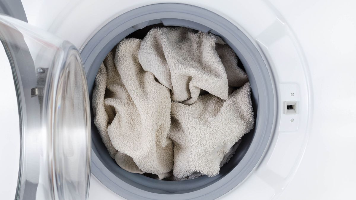 How to wash towels and keep them fluffy | Tom's Guide