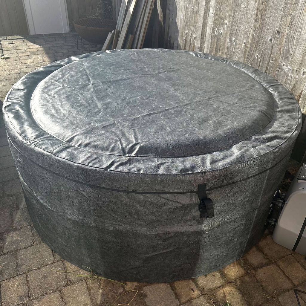 Wave Osaka 6-person Rigid Foam hot tub review | Ideal Home