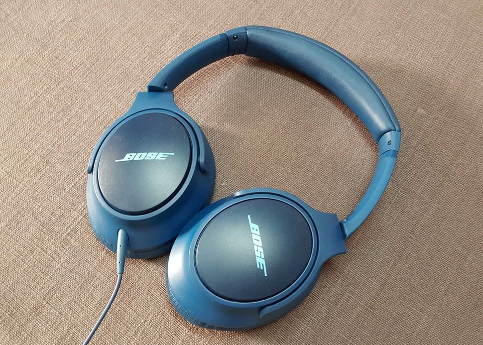 Review: Bose SoundTrue around-ear headphones II | Windows Central