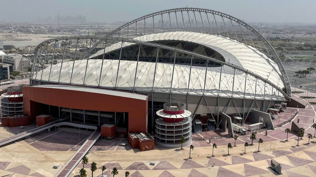 Qatar World Cup 2022 stadiums: How big is Khalifa International Stadium ...