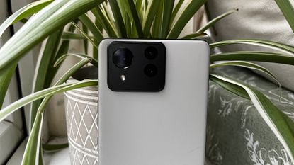 Asus Zenfone 11 Ultra review: a stylish Android phone with a large ...