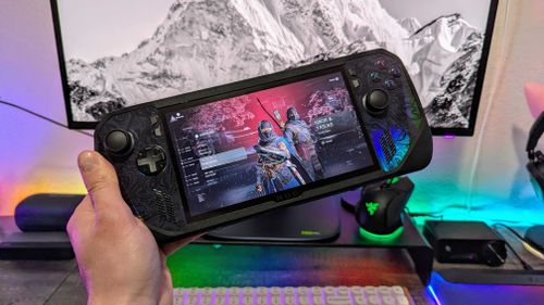 Razer brings AAA PC games to the palm of your hand through PC Remote ...