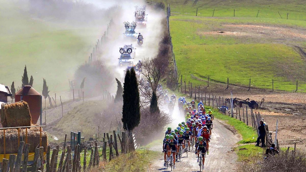 Strade Bianche: Through the years on the white roads of Tuscany - Retro ...