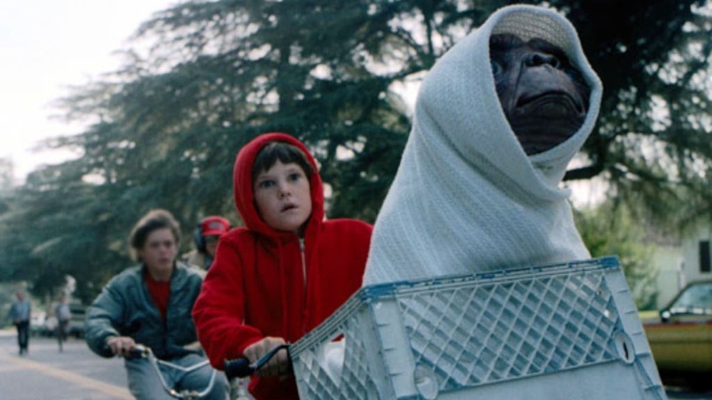 A Group Of ET Ride Superfans Played An Amazing Prank During A Recent ...