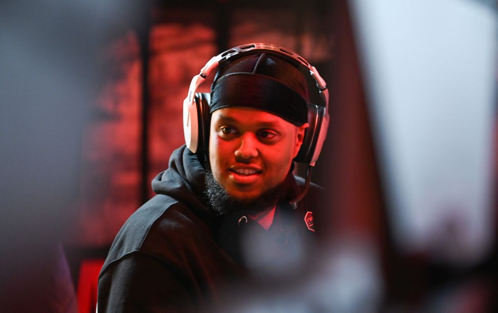 Soccer Aid 2022: Who is Chunkz? | FourFourTwo