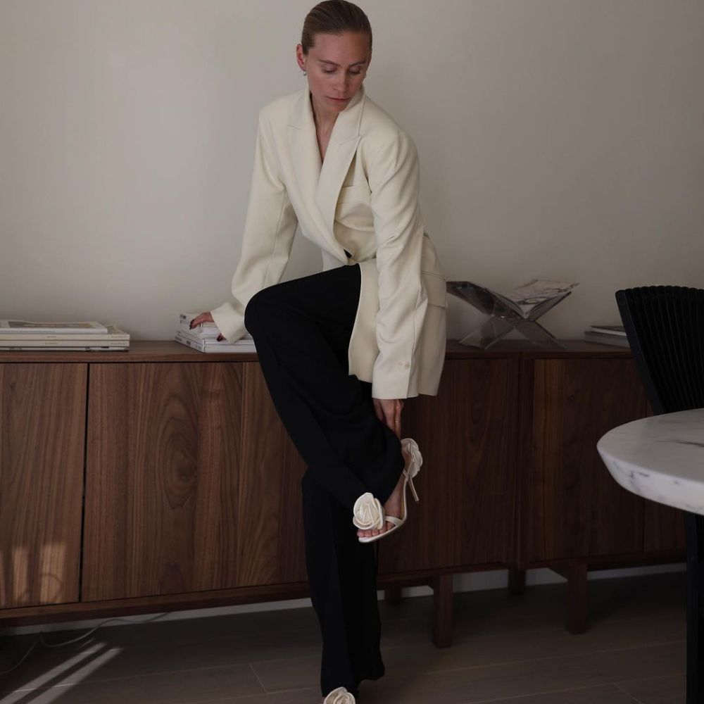 What to Wear to a Restaurant, According to Fashion People | Who What ...