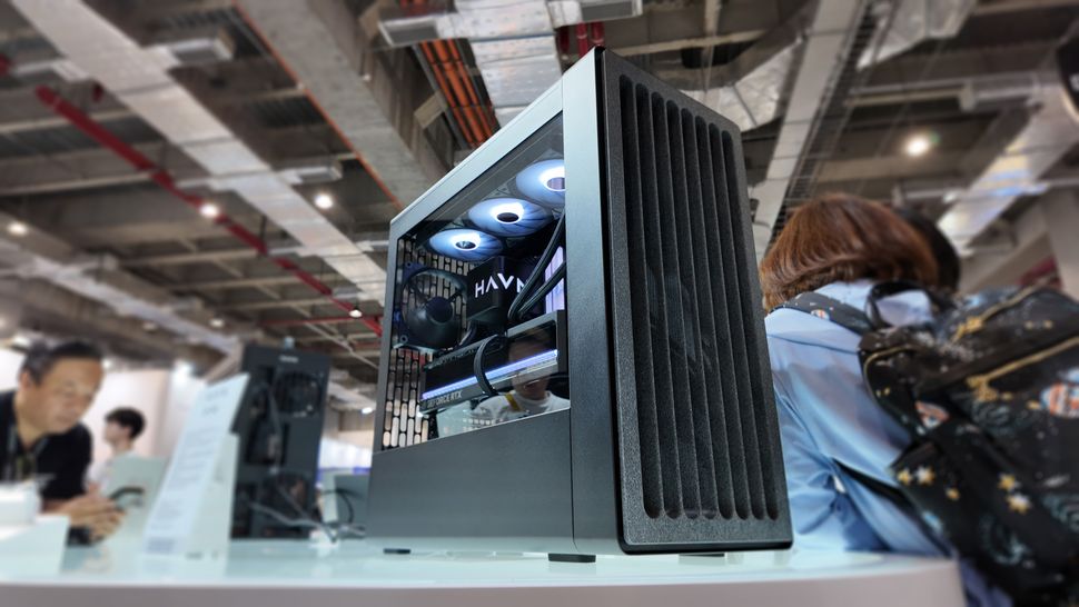 I've seen every PC case that Computex has to offer and this new Havn ...